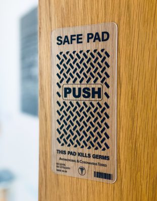 VERACO SAFE PAD™ CLEAR Antibacterial Push Pad