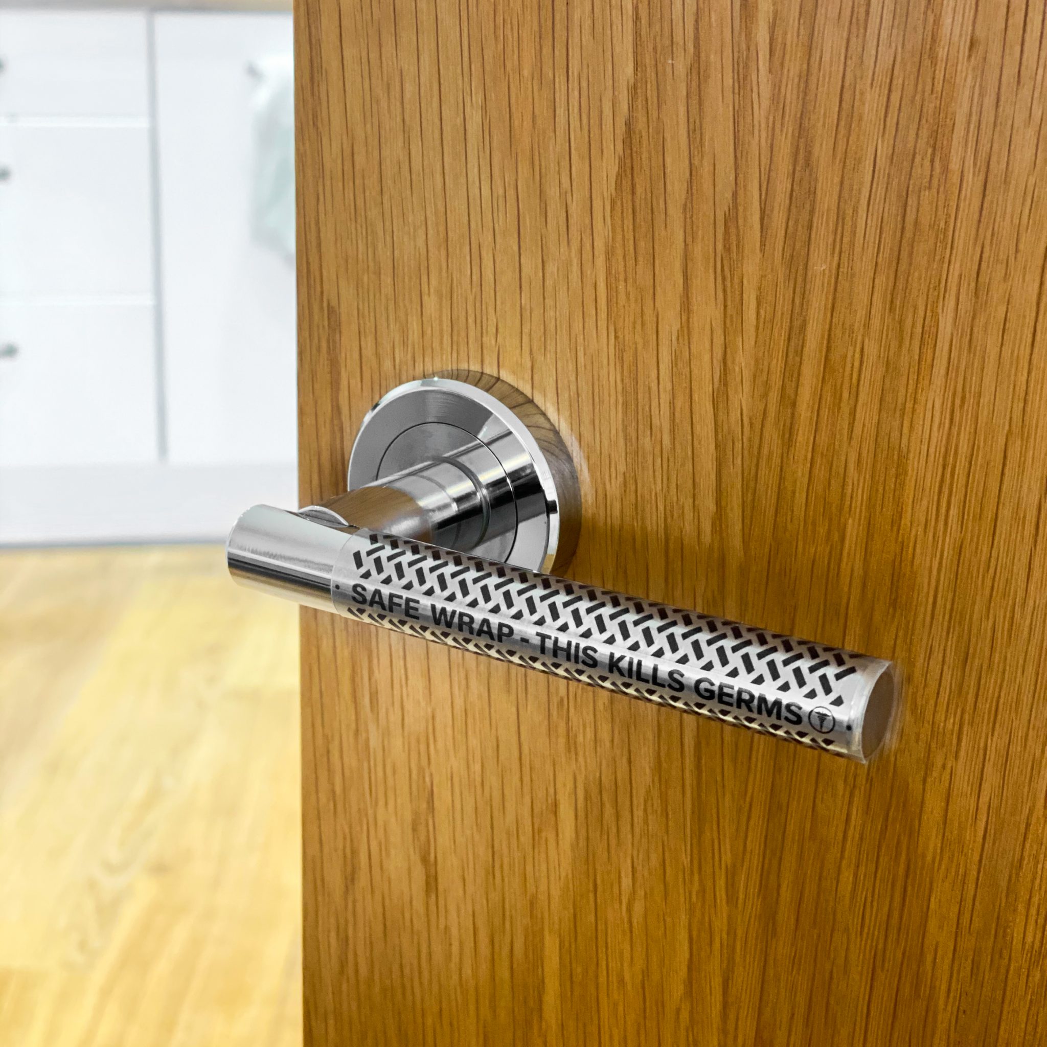 VERACO SAFE WRAP™ Clear Antibacterial Door Handle Wrap