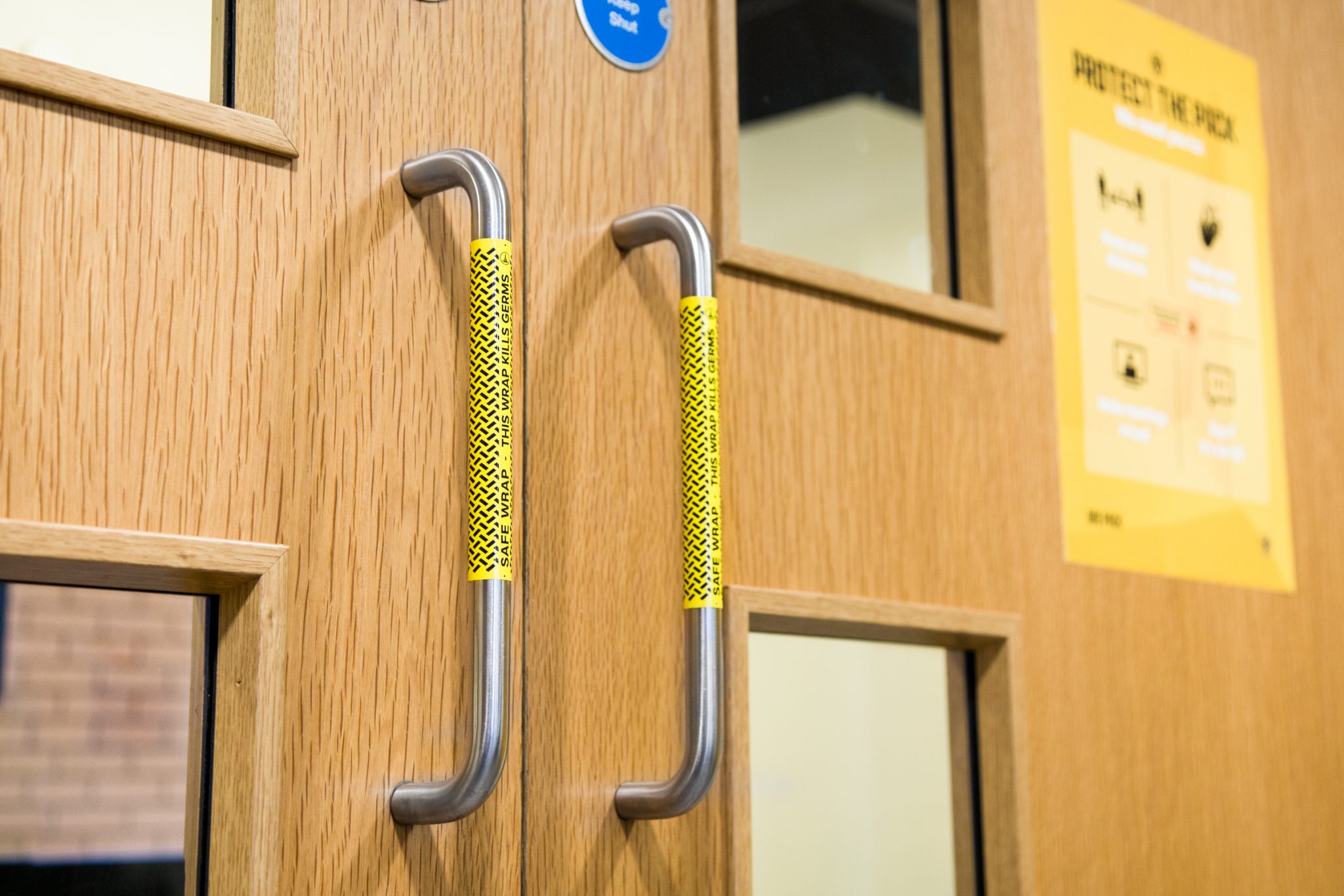 VERACO SAFE WRAP™ Antibacterial Pull Door Handle Wrap (Small)